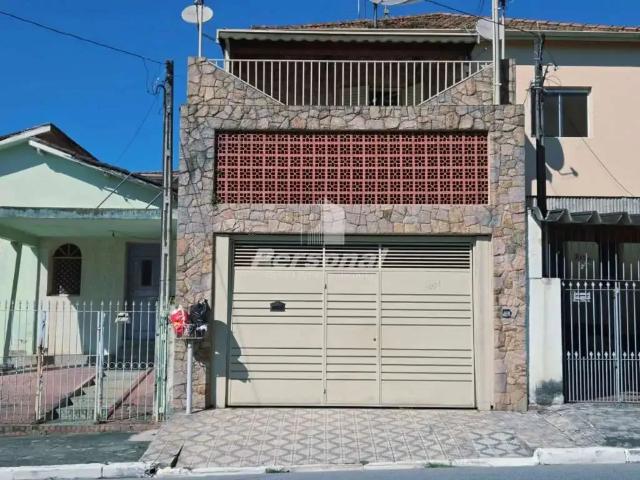 Casa / Sobrado para Locação em Taubaté/SP Centro 3 Quartos