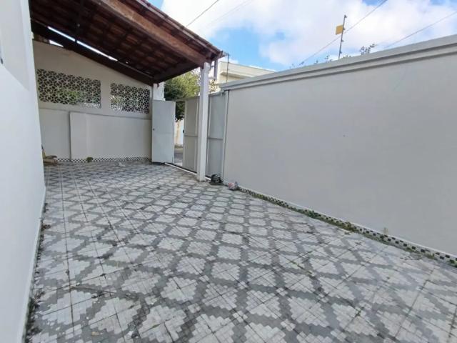 Casa / Sobrado para Locação em Taubaté/SP Centro 3 Quartos
