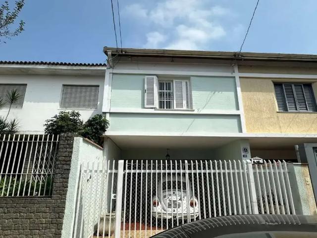 Casa / Sobrado para Locação em Taubaté/SP Centro 3 Quartos