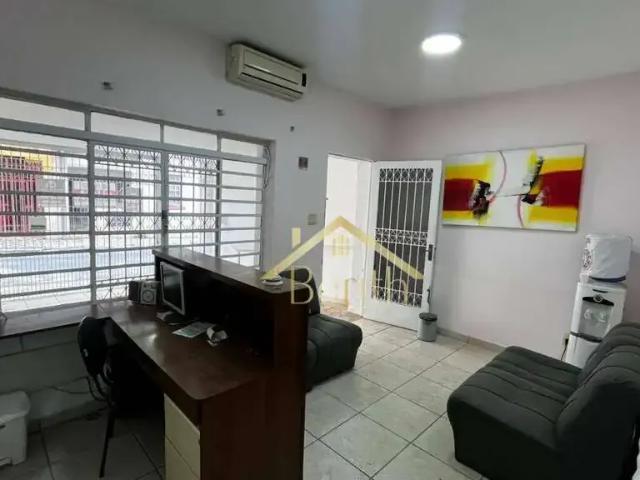Casa / Sobrado para Locação em Taubaté/SP Centro 3 Quartos