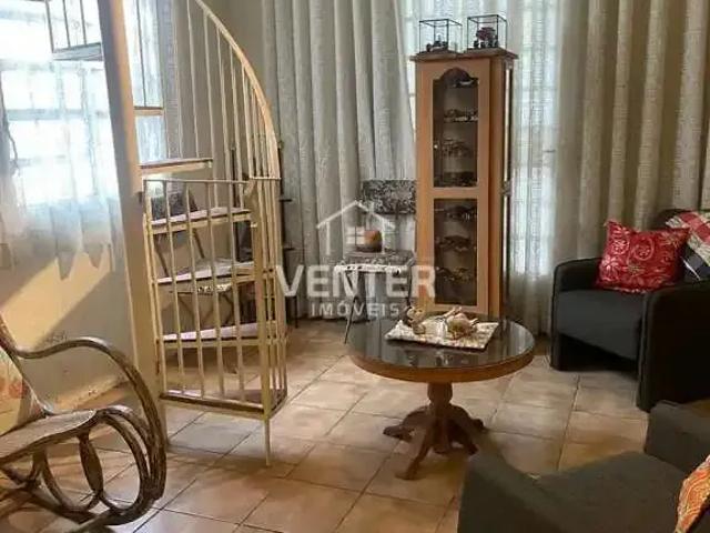 Casa / Sobrado para Locação em Taubaté/SP Centro 3 Quartos