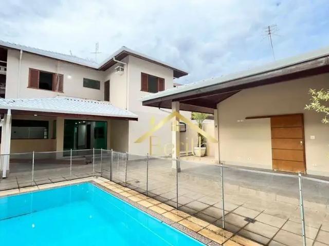 Casa / Sobrado para Locação em Taubaté/SP Condomínio Village Taubaté 3 Quartos
