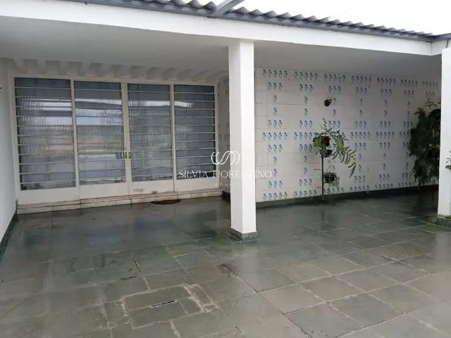 Casa / Sobrado para Locação em Taubaté/SP Jardim Eulália 4 Quartos