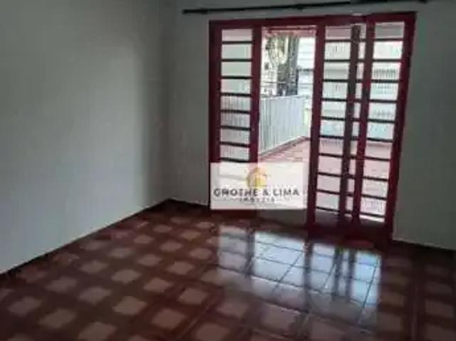 Casa / Sobrado para Locação em Taubaté/SP Jardim Independência 2 Quartos