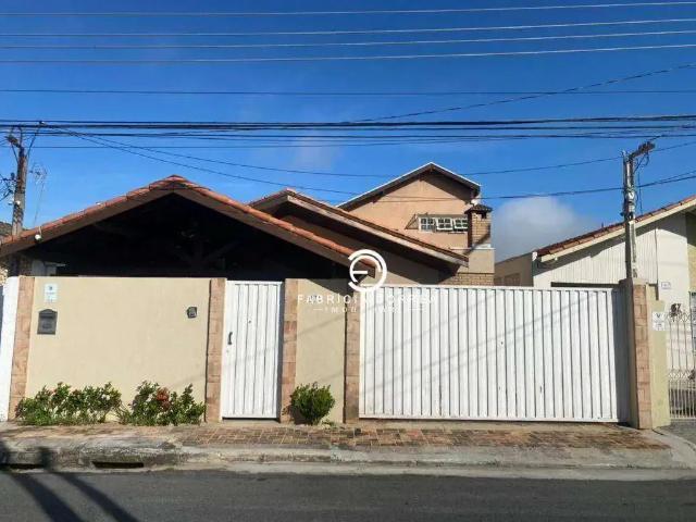 Casa / Sobrado para Locação em Taubaté/SP Jardim Independência 5 Quartos