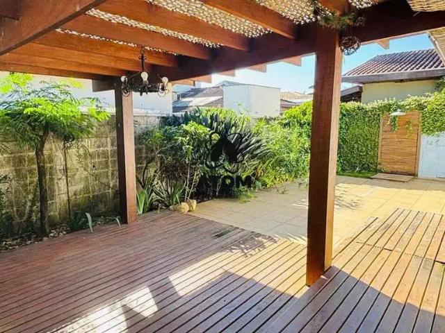 Casa / Sobrado para Locação em Taubaté/SP Parque São Cristóvão 3 Quartos