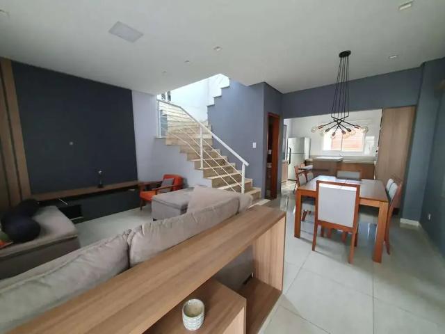 Casa / Sobrado para Locação em Taubaté/SP Vila Areao