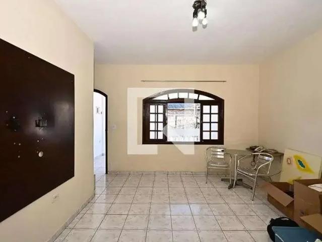 Casa / Sobrado para Locação em Taboão da Serra/SP Chácara Agrindus 3 Quartos