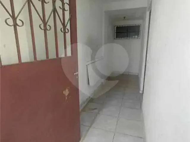Casa / Sobrado para Locação em Taboão da Serra/SP Jardim Monte Alegre 4 Quartos