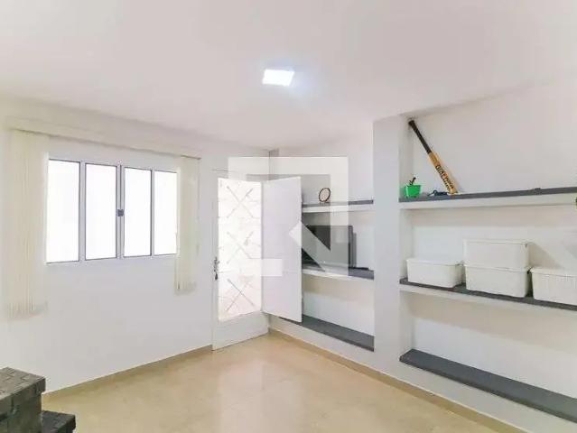 Casa / Sobrado para Locação em Taboão da Serra/SP Jardim Monte Alegre 1 Quartos