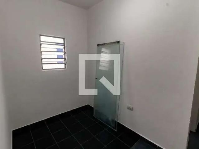 Casa / Sobrado para Locação em Taboão da Serra/SP Jardim Beatriz 2 Quartos