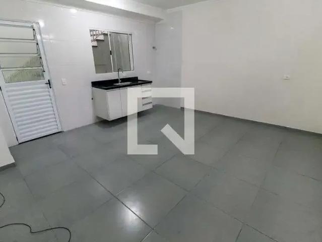 Casa / Sobrado para Locação em Taboão da Serra/SP Jardim Clementino 1 Quartos