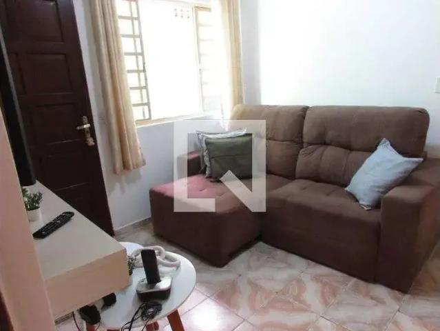 Casa / Sobrado para Locação em Taboão da Serra/SP Jardim Clementino 2 Quartos