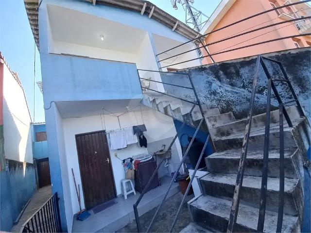 Casa / Sobrado para Locação em Taboão da Serra/SP Jardim Pazini 1 Quartos