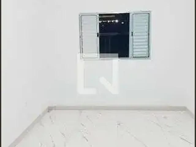 Casa / Sobrado para Locação em Taboão da Serra/SP Jardim Record 1 Quartos