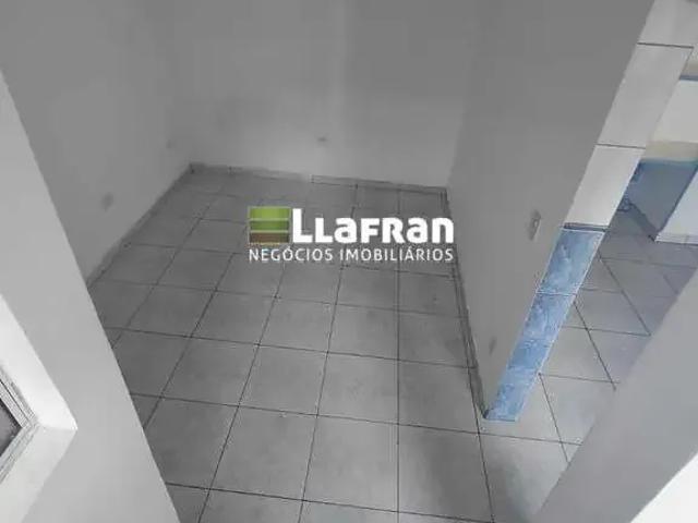 Casa / Sobrado para Locação em Taboão da Serra/SP Jardim São Paulo 2 Quartos