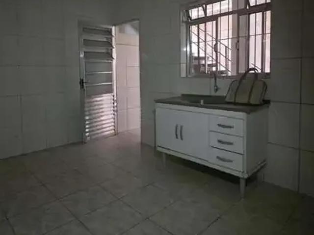 Casa / Sobrado para Locação em Taboão da Serra/SP Parque Marabá 1 Quartos