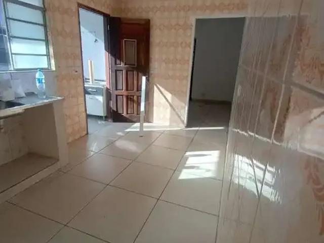 Casa / Sobrado para Locação em Taboão da Serra/SP Parque Marabá 2 Quartos