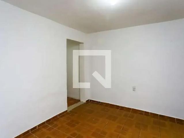 Casa / Sobrado para Locação em Taboão da Serra/SP Parque Monte Alegre 2 Quartos