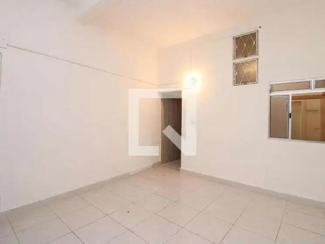 Casa / Sobrado para Locação em Taboão da Serra/SP Parque Assunção 1 Quartos