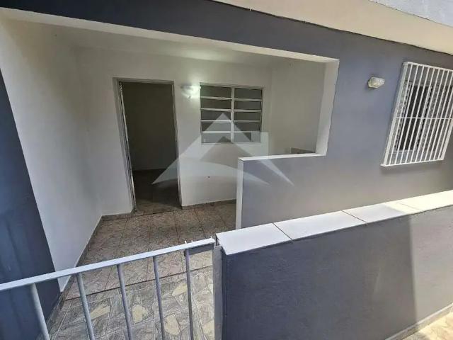 Casa / Sobrado para Locação em Taboão da Serra/SP Parque Pinheiros 1 Quartos