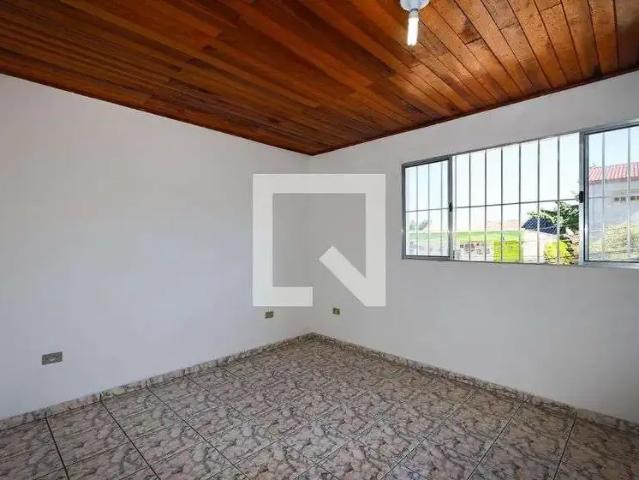 Casa / Sobrado para Locação em Taboão da Serra/SP Parque Pinheiros 2 Quartos