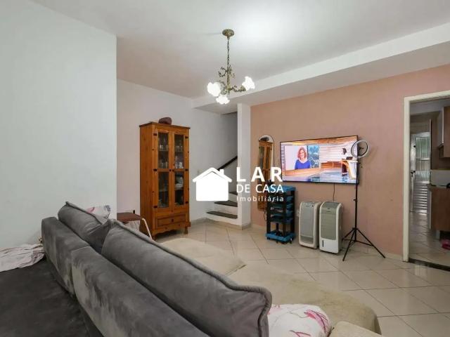 Casa / Sobrado para Locação em Taboão da Serra/SP Vila Iasi 4 Quartos