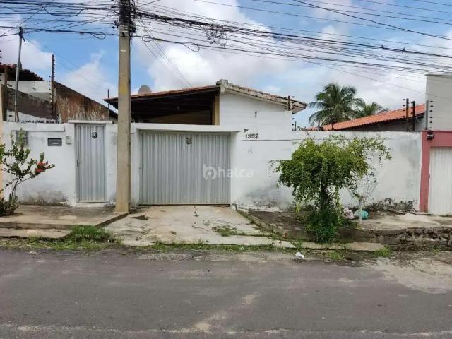 Casa / Sobrado para Locação em Teresina/PI Vermelha 3 Quartos