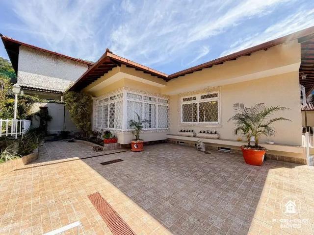 Casa / Sobrado para Locação em Teresópolis/RJ Taumaturgo 3 Quartos
