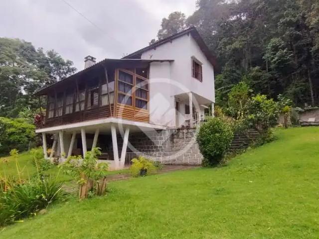 Casa / Sobrado para Locação em Teresópolis/RJ Albuquerque 3 Quartos