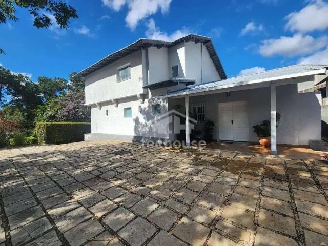 Casa / Sobrado para Locação em Teresópolis/RJ Golfe 4 Quartos