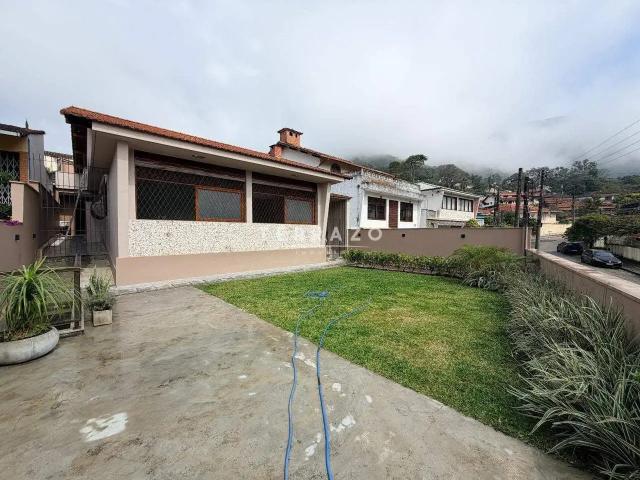 Casa / Sobrado para Locação em Teresópolis/RJ Iucas 3 Quartos