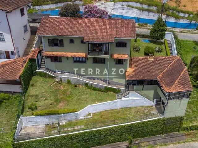 Casa / Sobrado para Locação em Teresópolis/RJ Panorama 4 Quartos