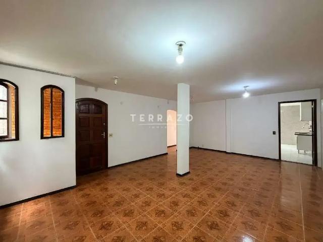 Casa / Sobrado para Locação em Teresópolis/RJ Panorama 4 Quartos