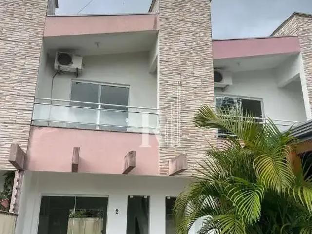 Casa / Sobrado para Locação em Tijucas/SC Areias 2 Quartos