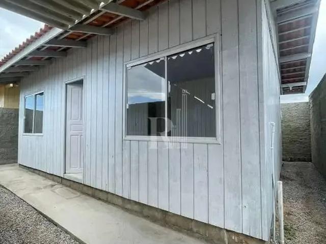 Casa / Sobrado para Locação em Tijucas/SC Areias 2 Quartos