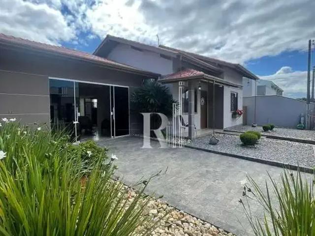 Casa / Sobrado para Locação em Tijucas/SC Centro 2 Quartos