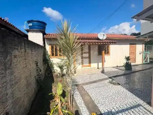 Casa / Sobrado para Locação em Tijucas/SC Centro 3 Quartos