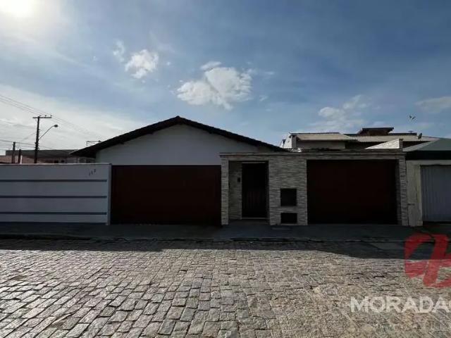 Casa / Sobrado para Locação em Tijucas/SC Centro 3 Quartos