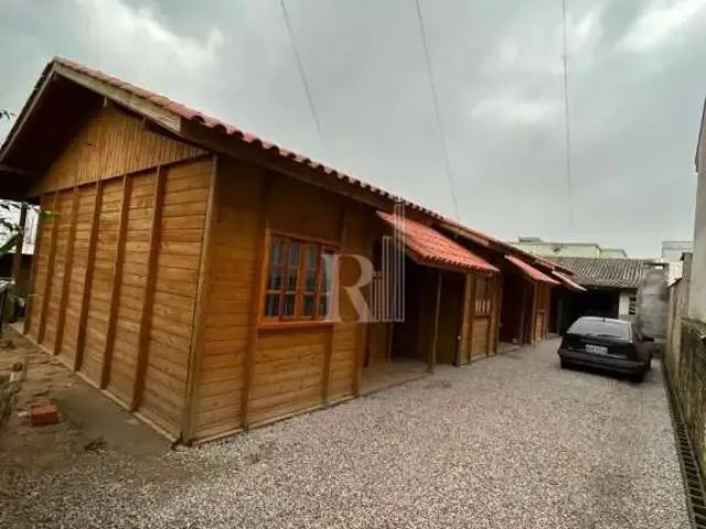 Casa / Sobrado para Locação em Tijucas/SC Praça 2 Quartos