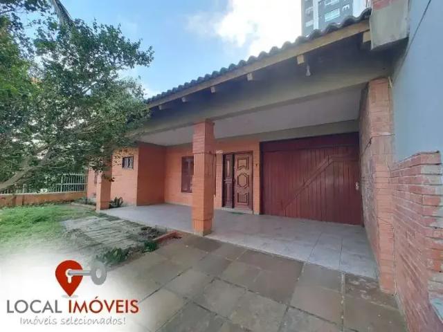 Casa / Sobrado para Locação em Tramandaí/RS Centro 6 Quartos