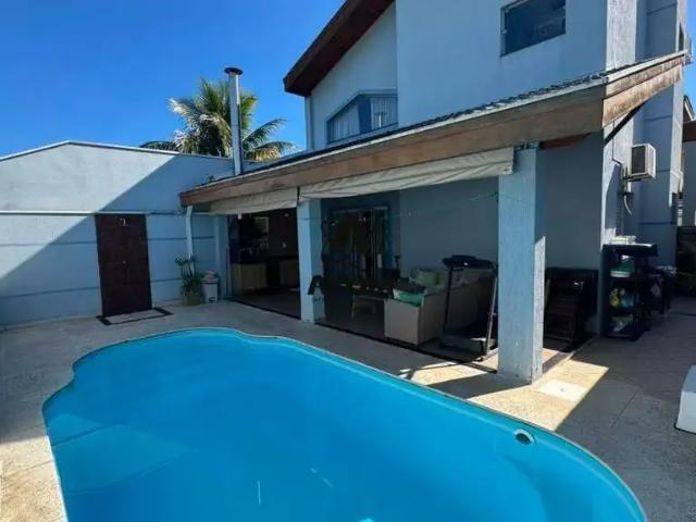 Casa / Sobrado para Locação em Tremembé/SP Campos do Conde 3 Quartos