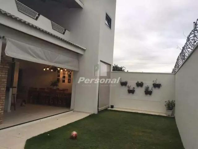 Casa / Sobrado para Locação em Tremembé/SP Campos do Conde 3 Quartos