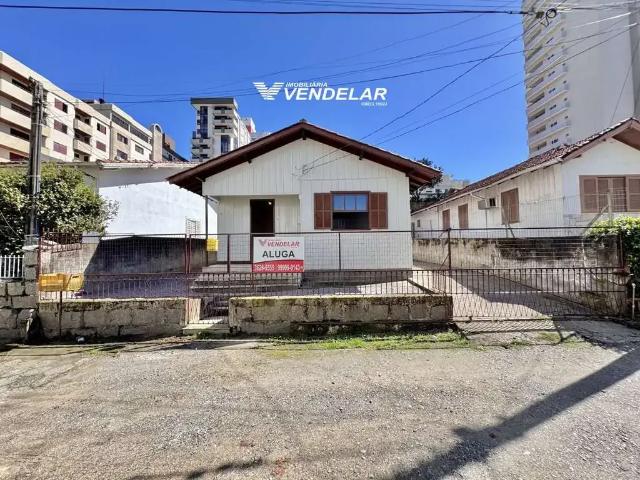Casa / Sobrado para Locação em Tubarão/SC Centro 3 Quartos