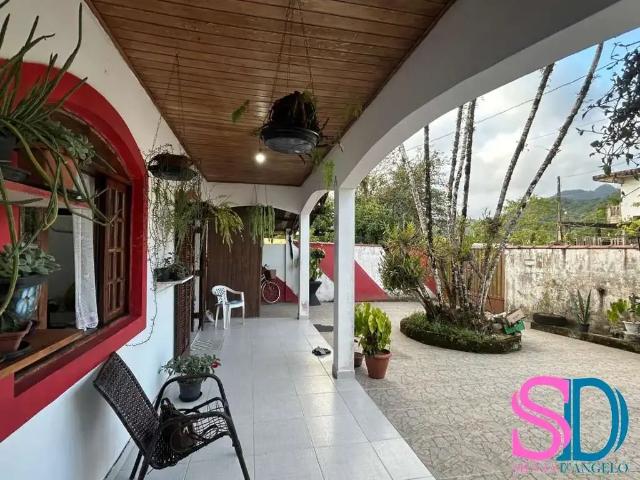 Casa / Sobrado para Locação em Ubatuba/SP Marafunda 2 Quartos
