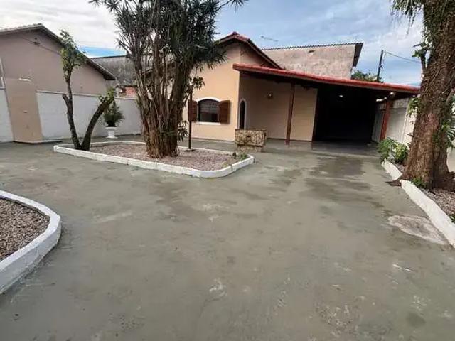 Casa / Sobrado para Locação em Ubatuba/SP Barra da Lagoa 2 Quartos