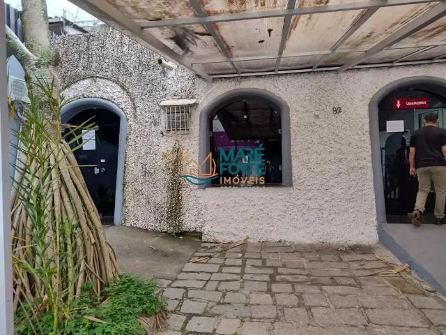 Casa / Sobrado para Locação em Ubatuba/SP Centro 2 Quartos
