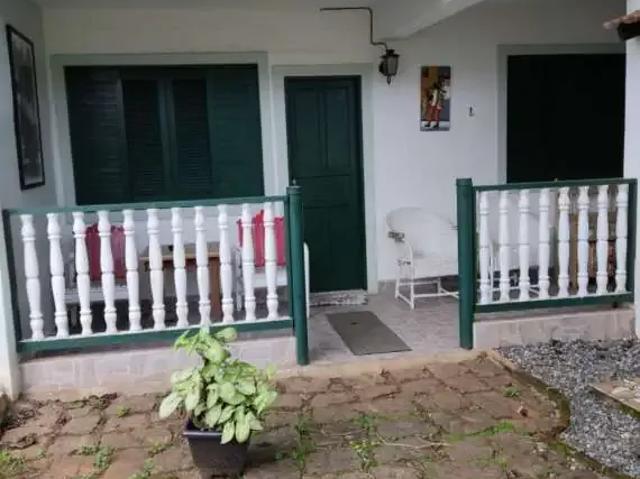 Casa / Sobrado para Locação em Ubatuba/SP Enseada 2 Quartos