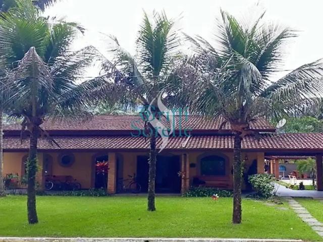 Casa / Sobrado para Locação em Ubatuba/SP Horto Florestal 4 Quartos