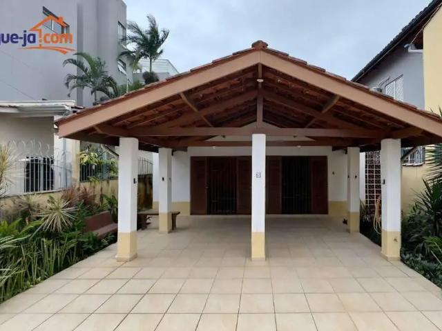 Casa / Sobrado para Locação em Ubatuba/SP Itaguá 3 Quartos